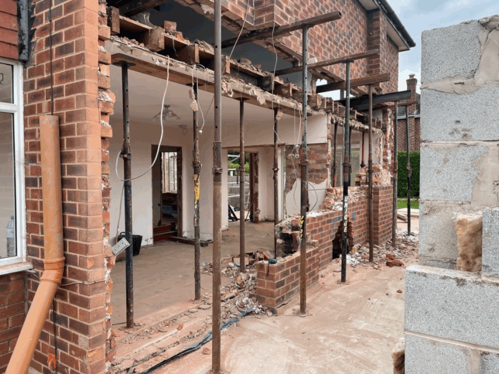 THE OAK HOUSE - MiaJames Construction