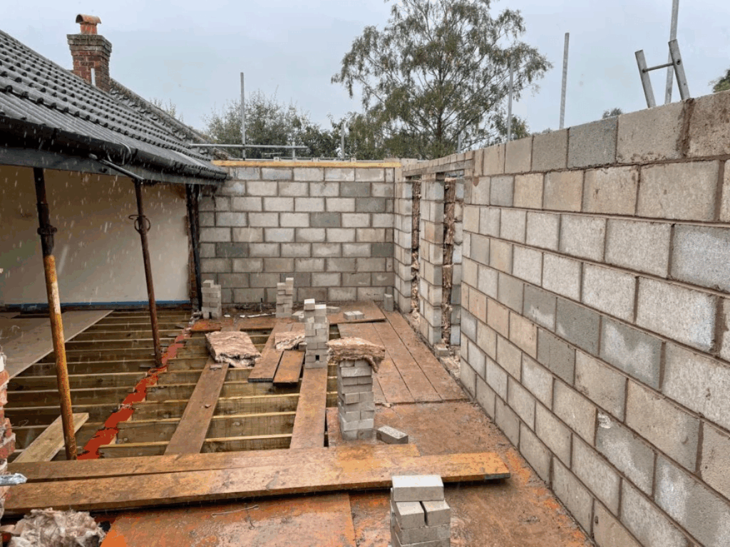 THE OAK HOUSE - MiaJames Construction